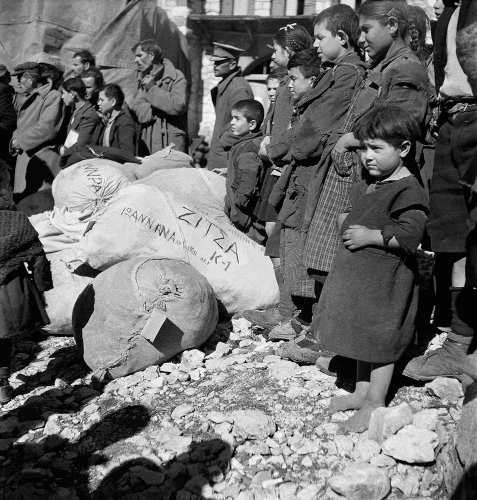 Αλβανική εκστρατεία. Δεβόλης - Μεταγωγικά. - Μουσείο Μπενάκη